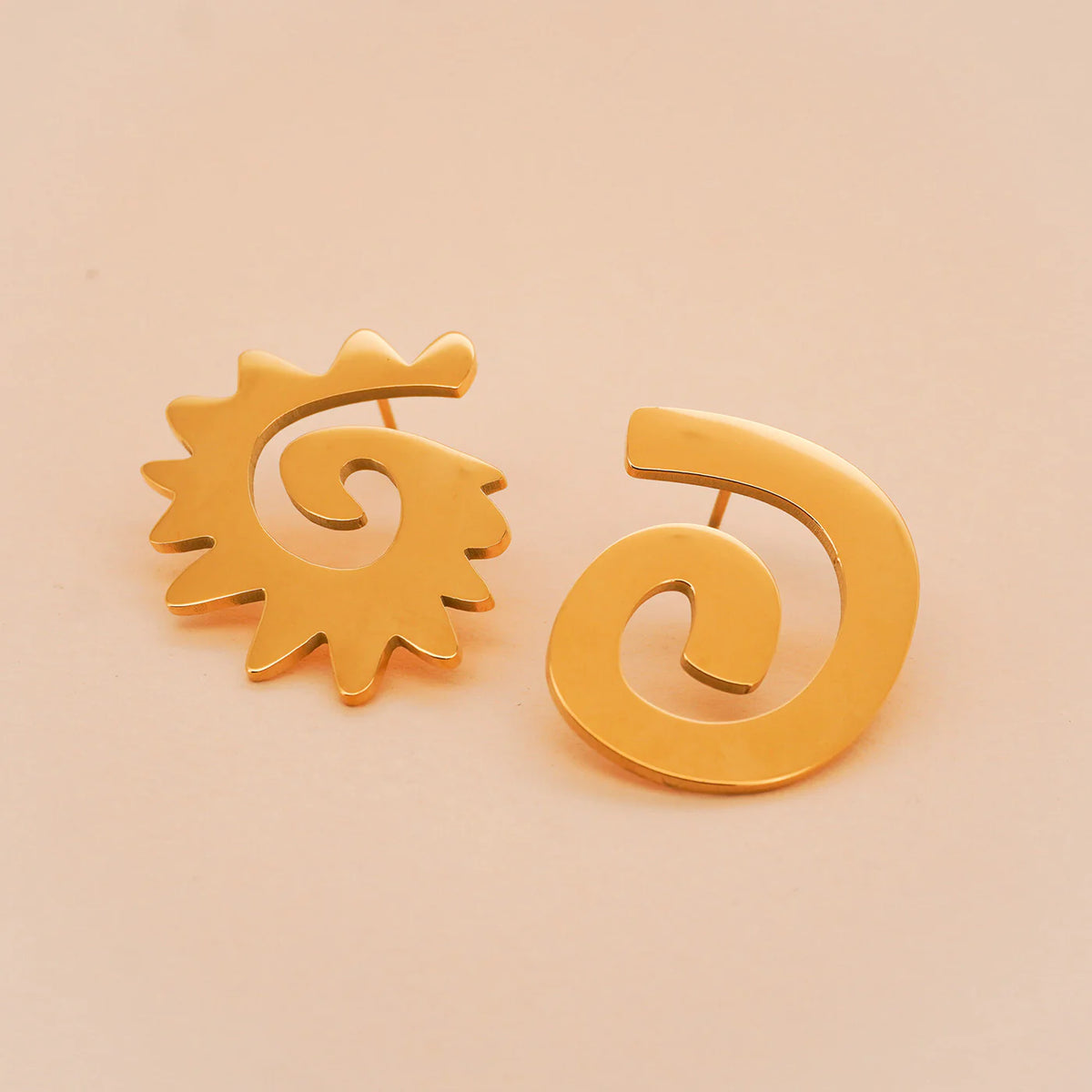 Caracol & Espiral Studs – Nelson-Atkins Museum Store